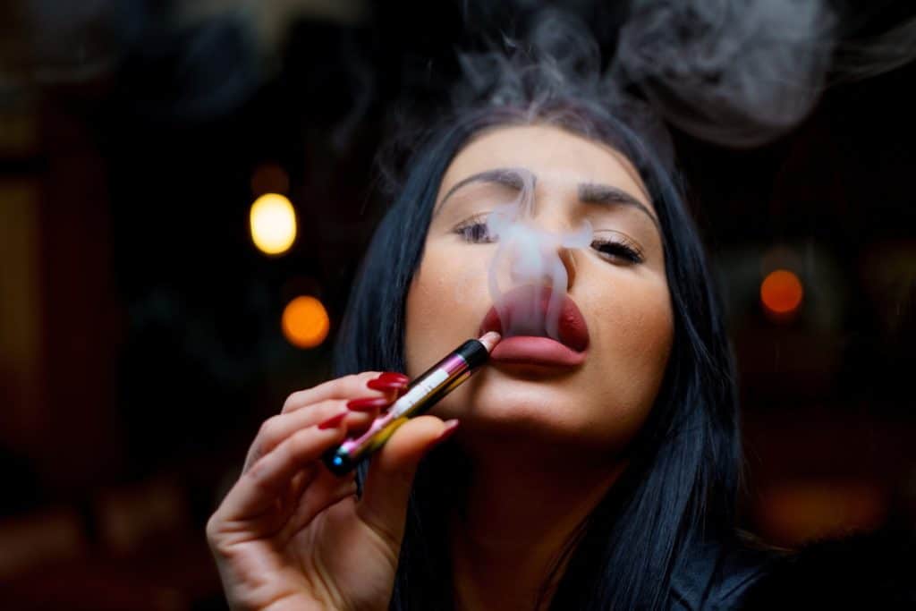 Cigarette électronique et sevrage : réalité ou mythe